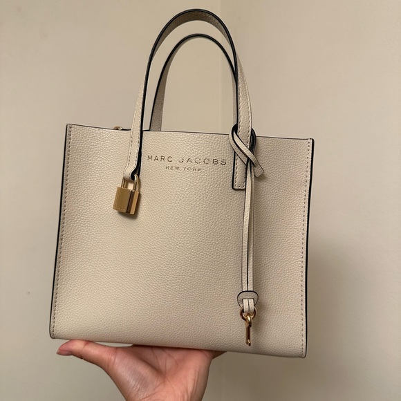Marc Jacobs | Bags | Marc Jacobs Cream Structured Leather Tote | Poshmark